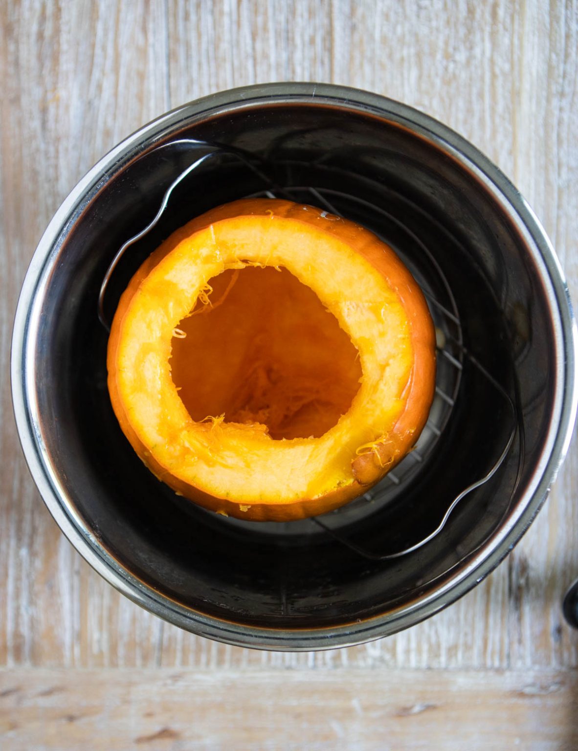 Instant Pot Pumpkin Puree (and steamed pumpkin too!)